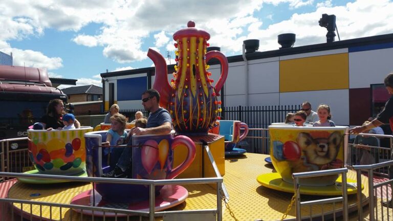 Tea Cups » Fosters Carnival Amusements